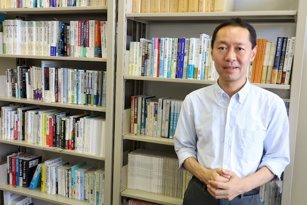 「保険とリスクマネジメント」～商学部の植村信保教授～ |研究|FUKUDAism（フクダイズム）|福岡大学