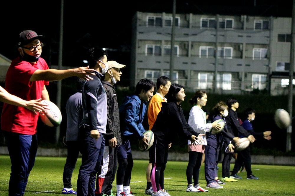 【FUスポまち】「楽しく学ぼう！大人のラグビー体験教室」の第1回を開催しました（10/7）|産学官連携|FUKUDAism（フクダイズム）|福岡大学